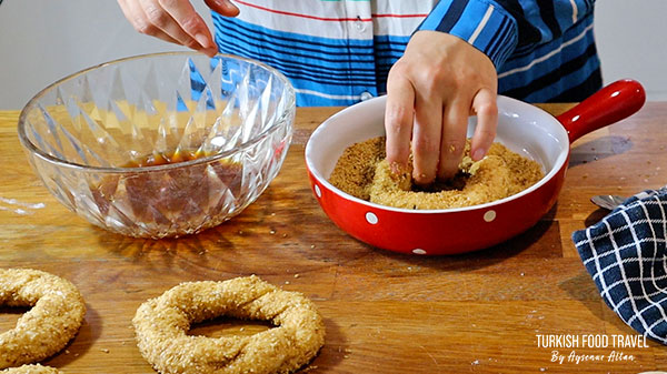 Simit Recipe - All You Need To Know - Turkish Food Travel