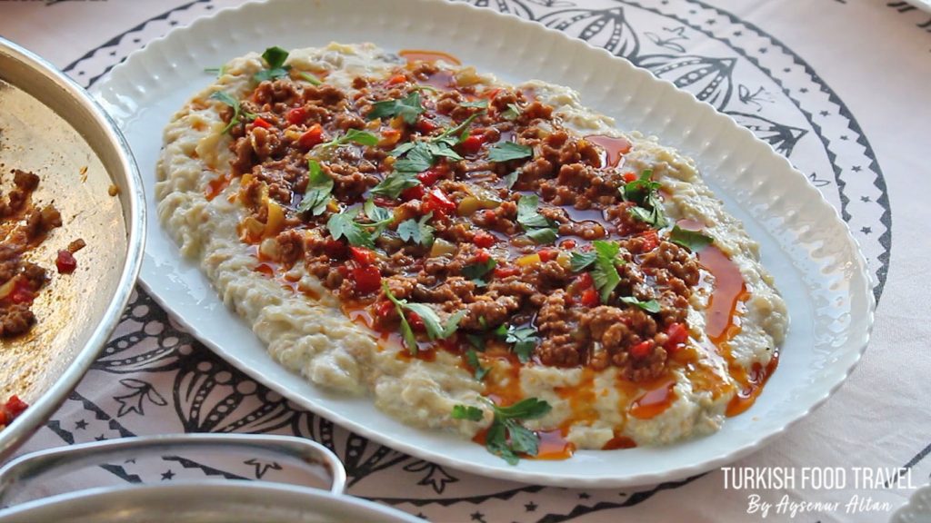 Homemade Turkish Icli Kofte (Kibbeh) – Traditional & Vegan - Turkish ...