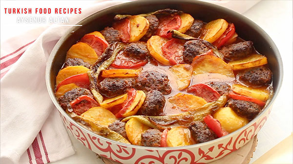 Turkish Kofta & Potato In The Oven - Turkish Food Travel