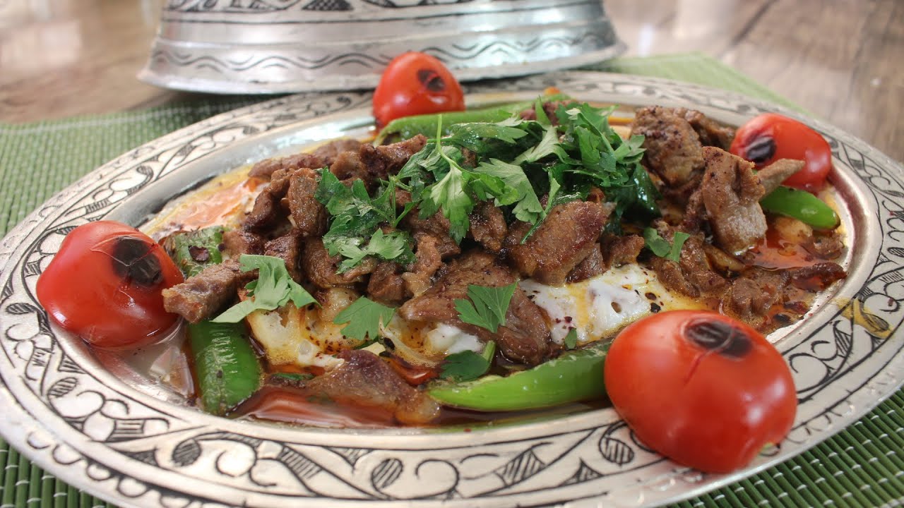 Turn Stale Bread Into Kebab! Tirit/ Thareed - Turkish Food Travel