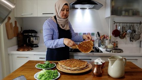 Easy Lahmacun At Home - Step-by-Step Recipe - Turkish Food Travel